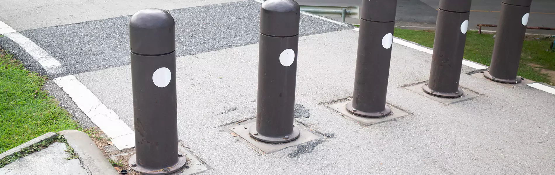 Anti Theft Traffic Bollard System Maple - Expert Anti-Theft Traffic ...